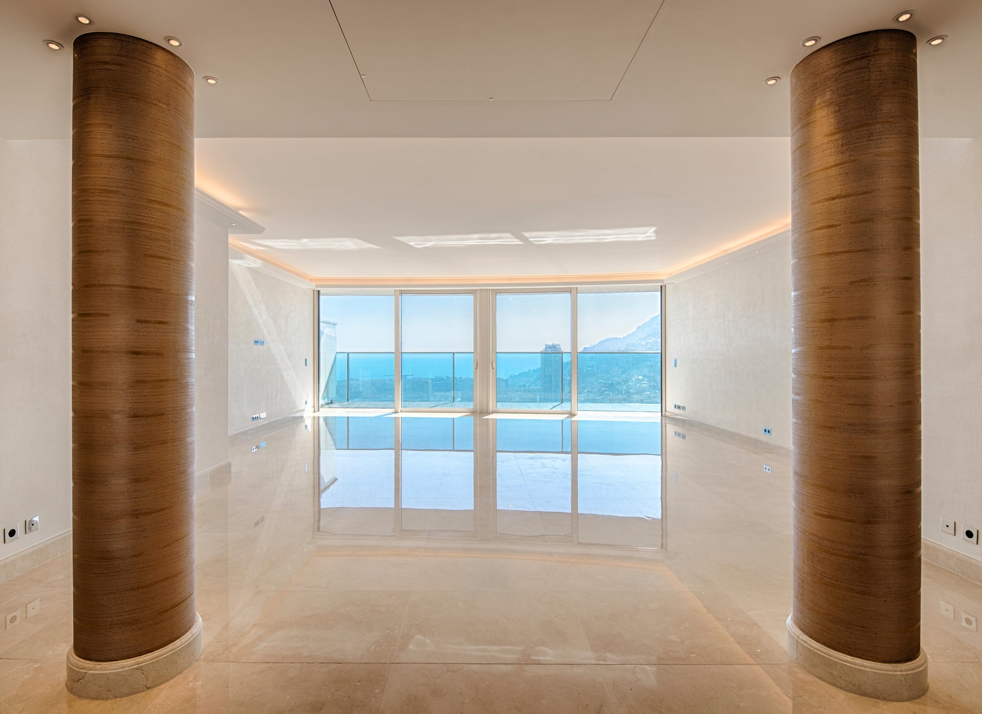 Tour Odeon, Saint Roman | 4-bed to rent in Monaco